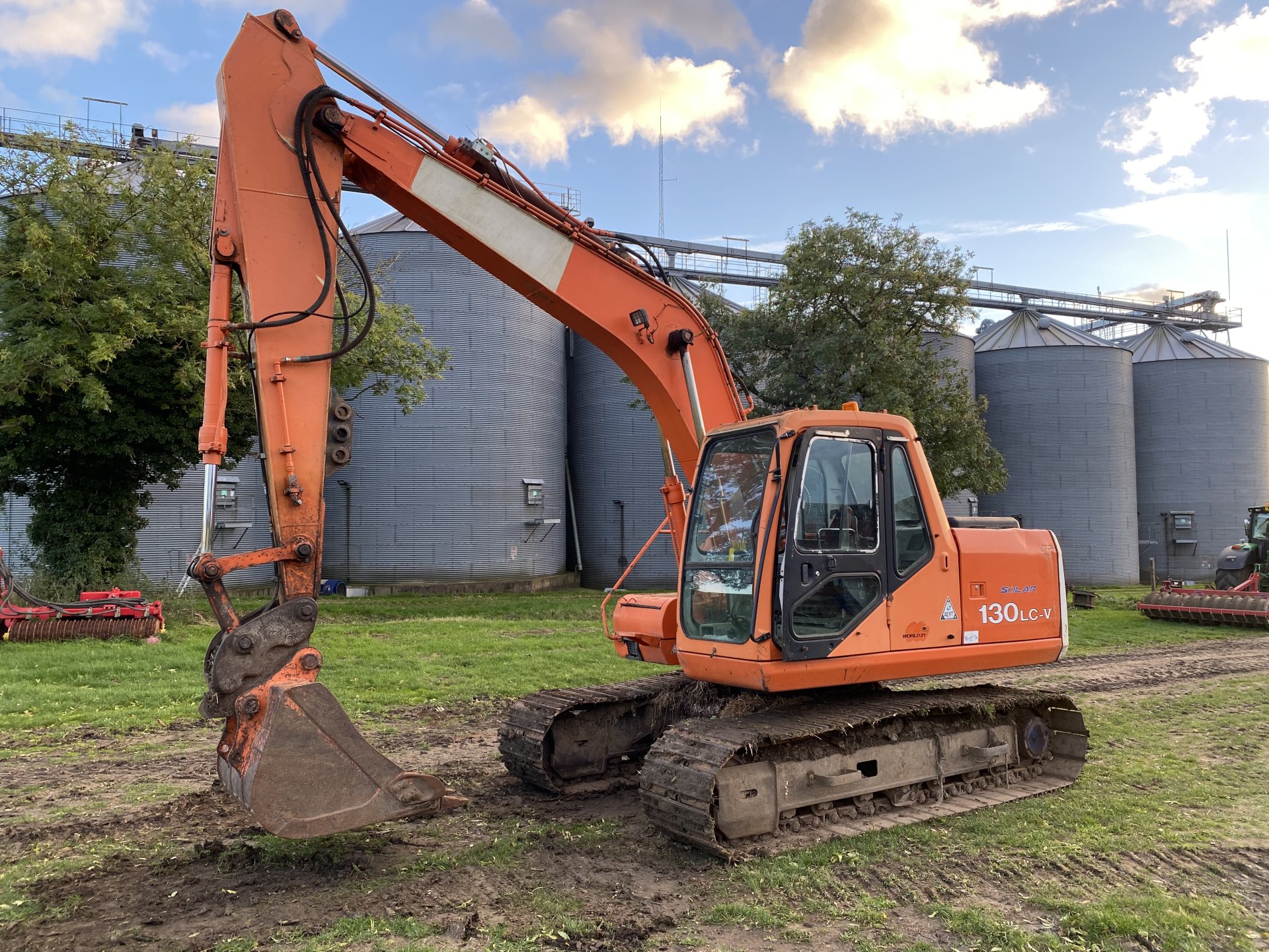 10 - 13T 360 Digger | The Farming Forum