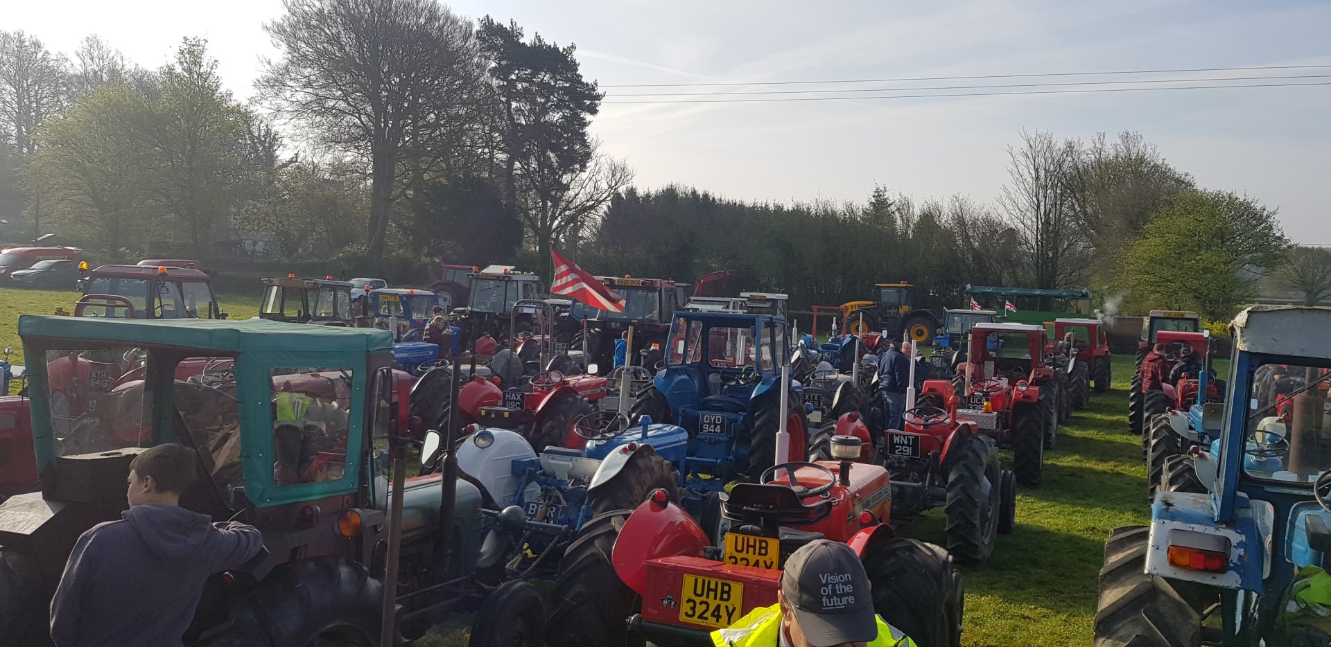 National Vintage Tractor Road Run Wales 17/04/2022 | The Farming Forum