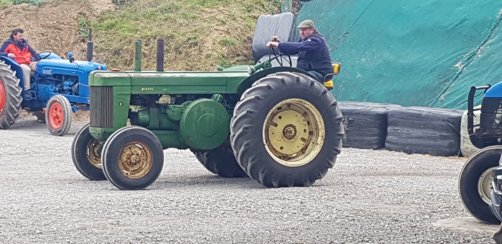 National Vintage Tractor Road Run Wales 17/04/2022 | The Farming Forum