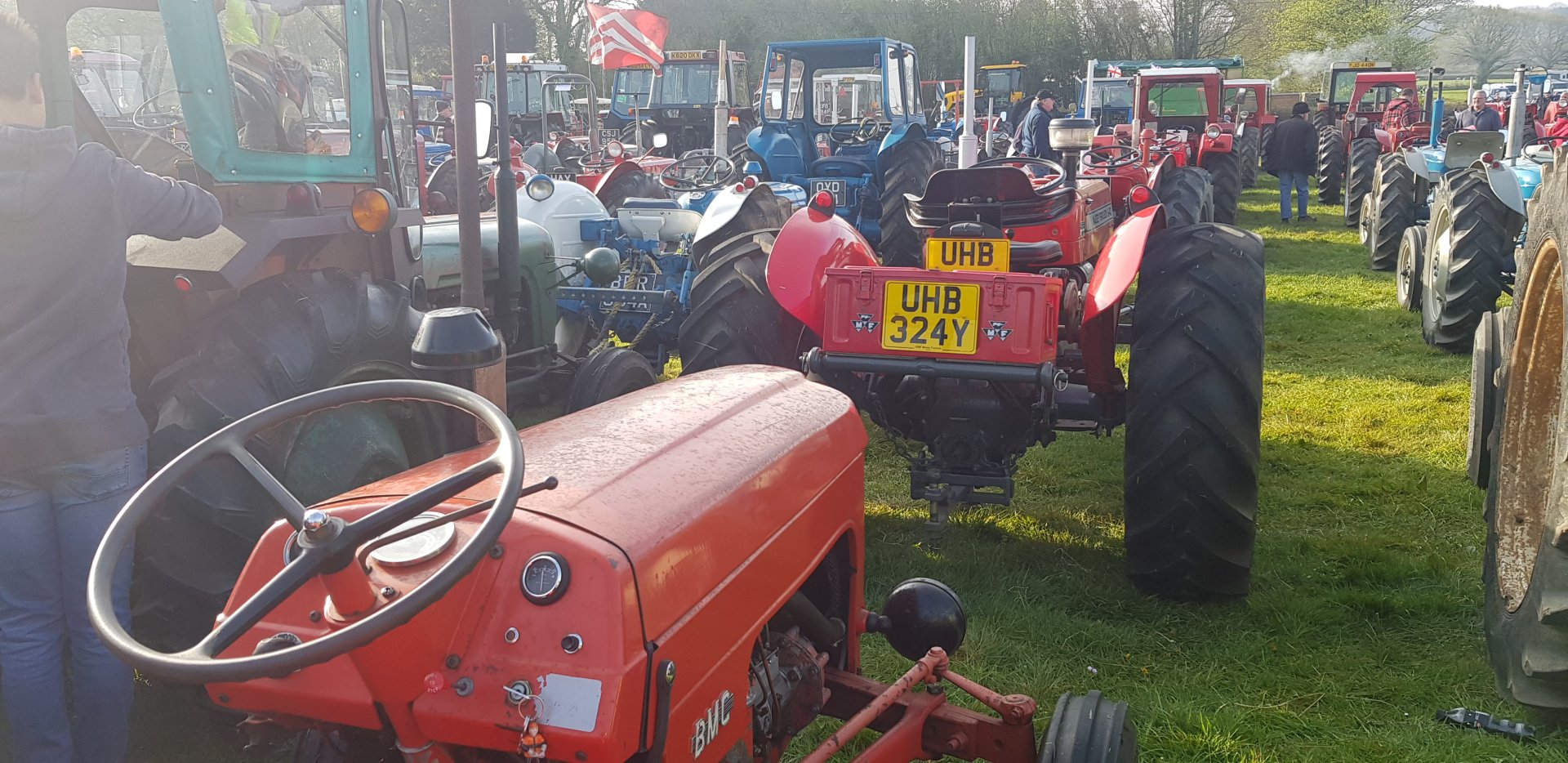 National Vintage Tractor Road Run Wales 17/04/2022 | The Farming Forum