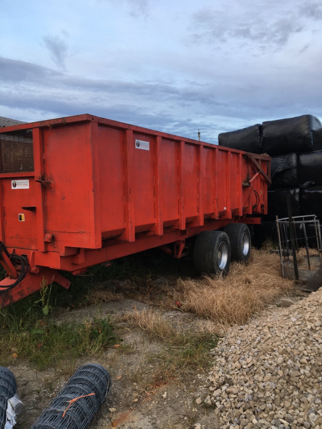 Mini super singles on grain trailer | The Farming Forum