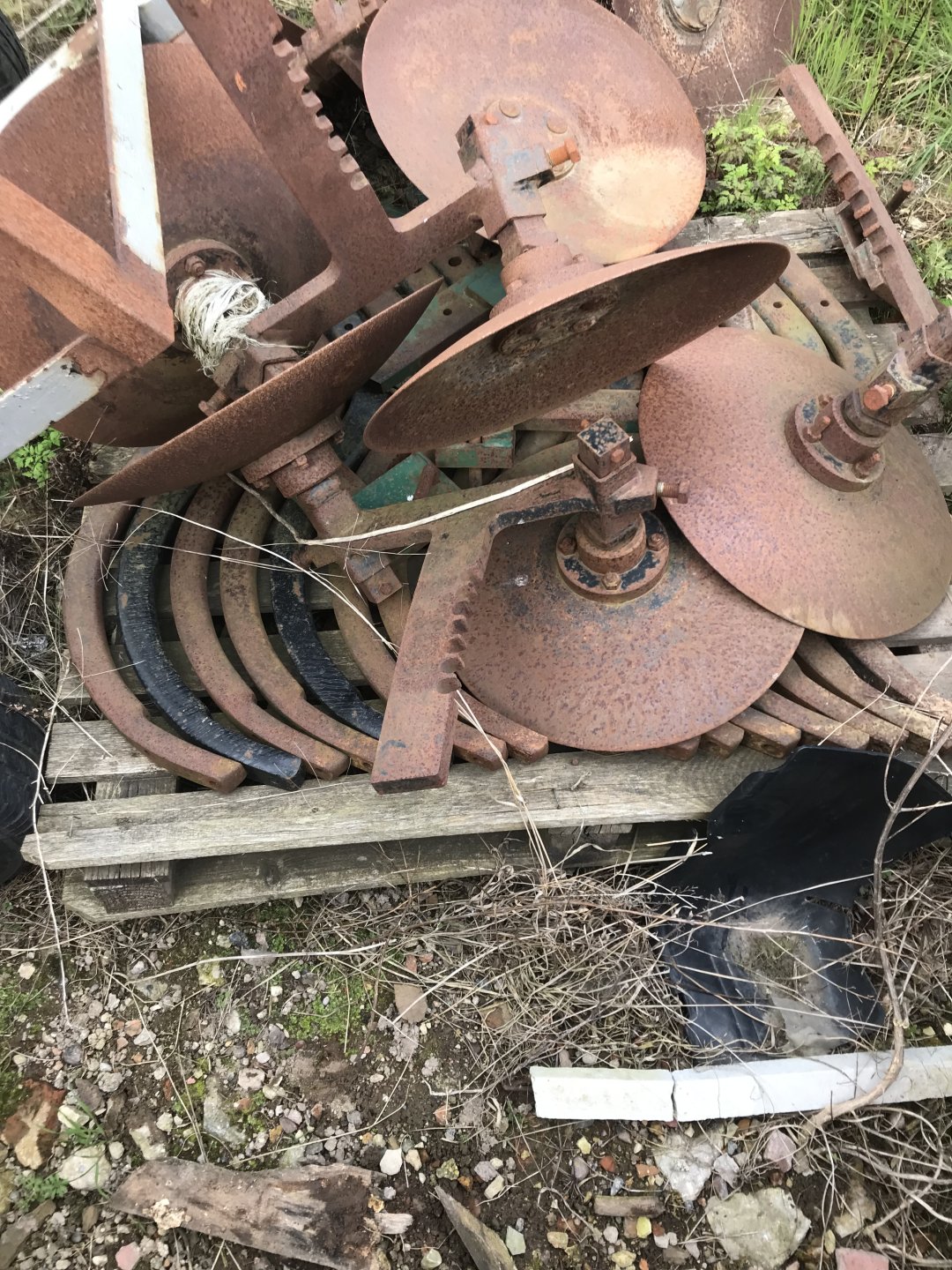 Cousins cultivator legs | The Farming Forum