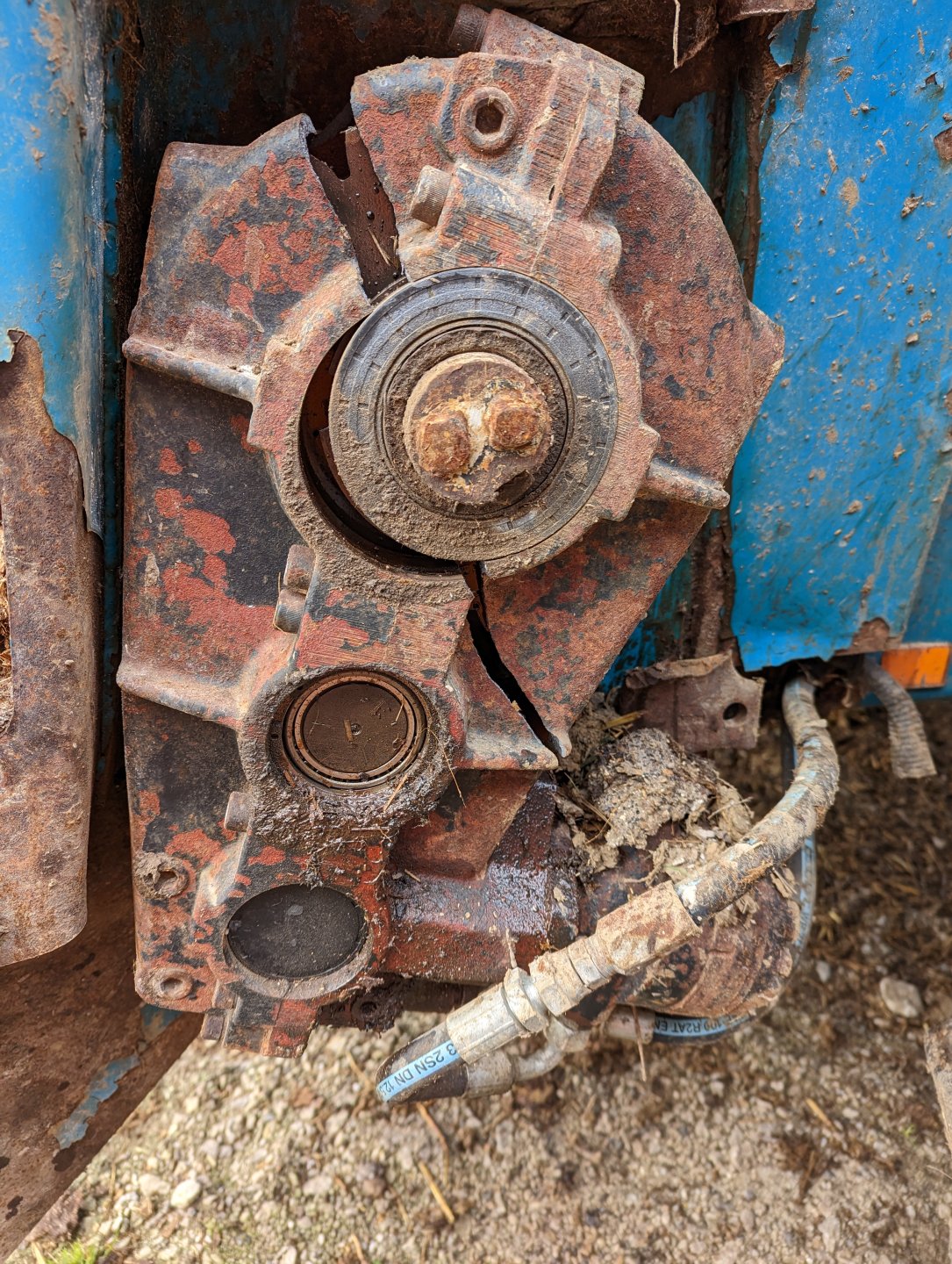 Muck spreader floor drive motor | The Farming Forum