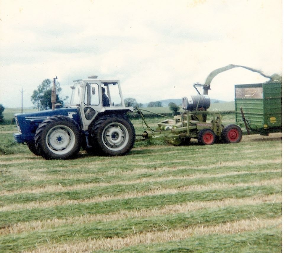 Classic Tractor picture - County + Claas forager | The Farming Forum