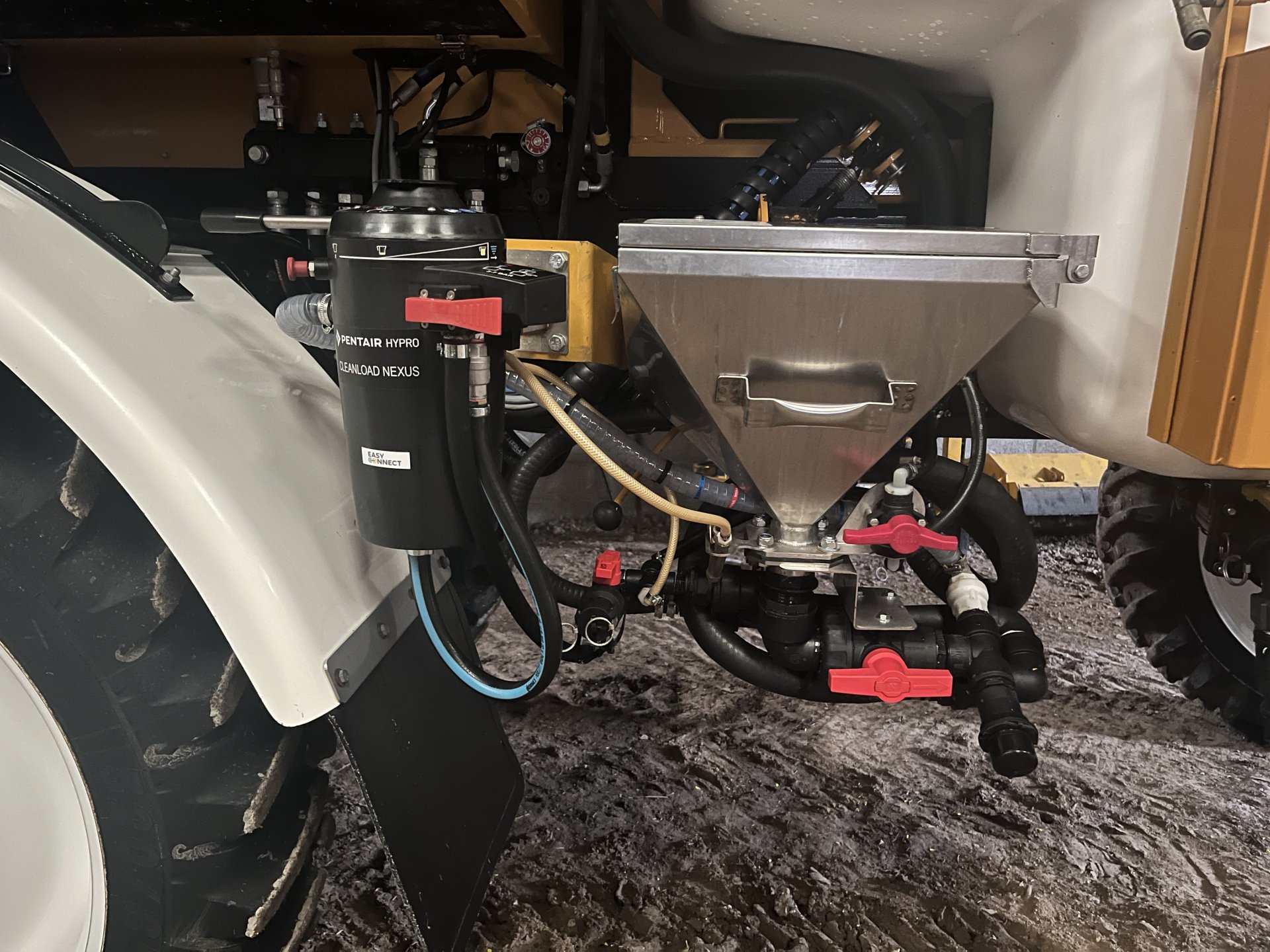 Sprayer closed transfer system | The Farming Forum