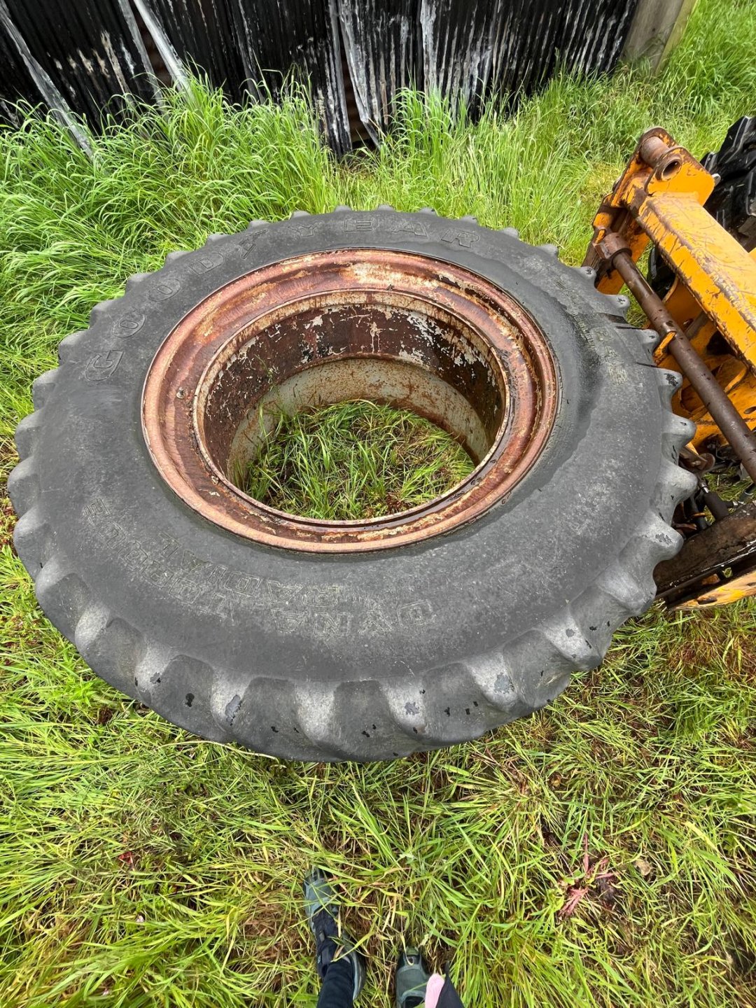 20.8r42 Stocks Dual Wheels for sale | The Farming Forum