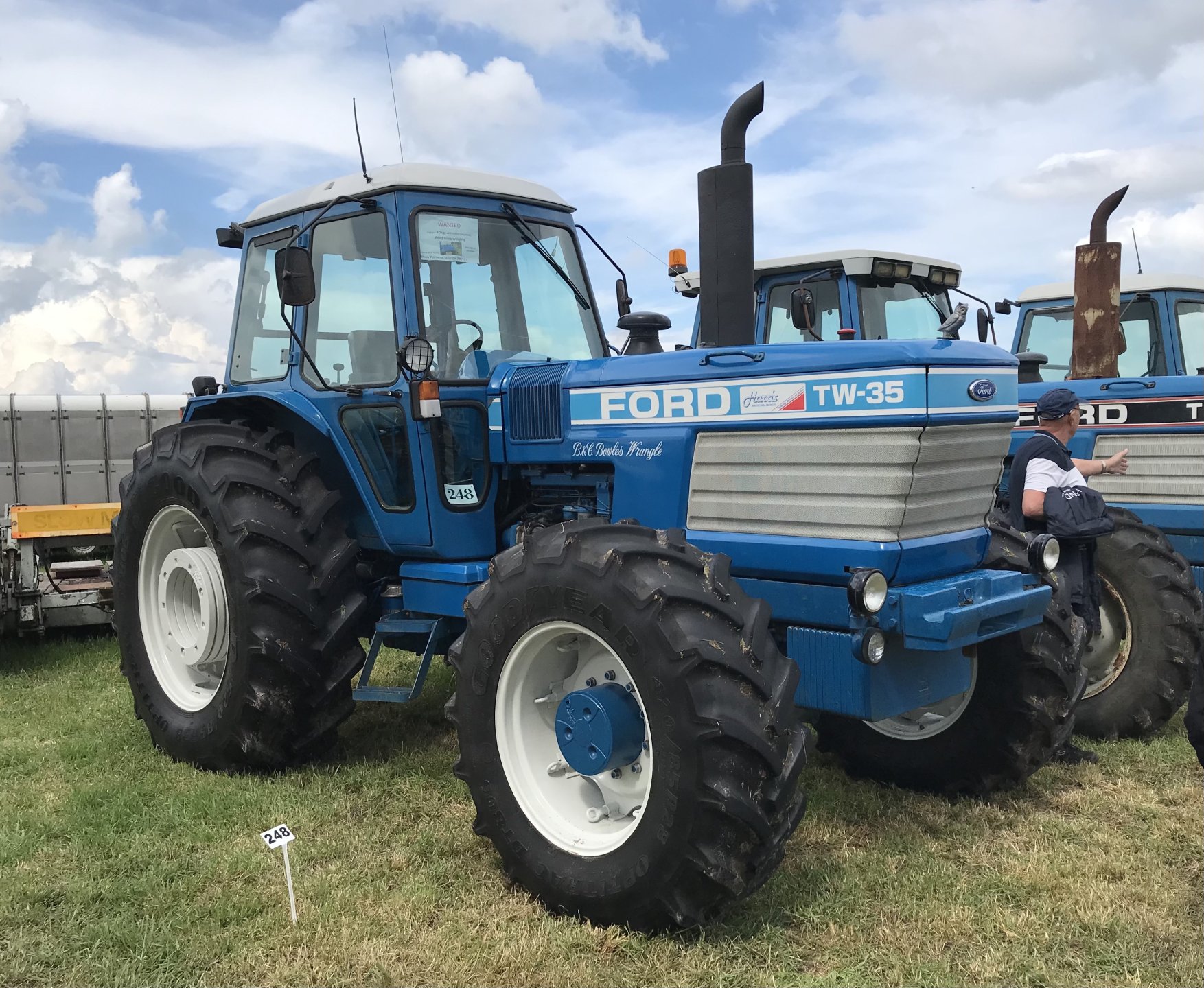 Ford(mainly) and J.D. tractor pics from the 70's and 80's | Page 4 ...