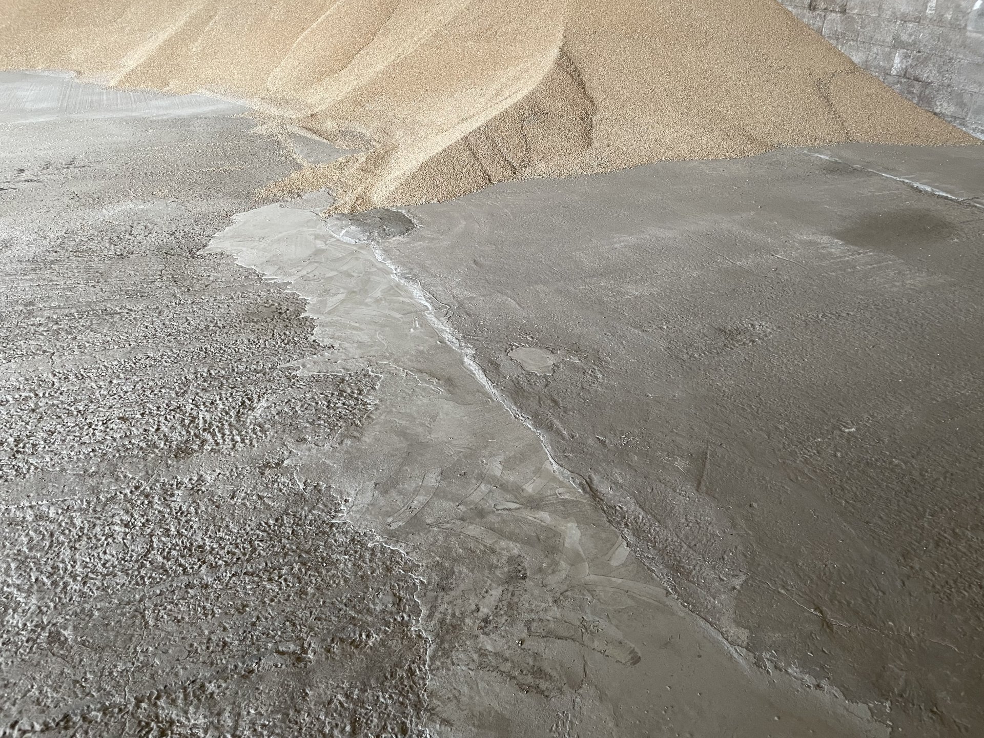 Grain store floor screed? | Page 2 | The Farming Forum