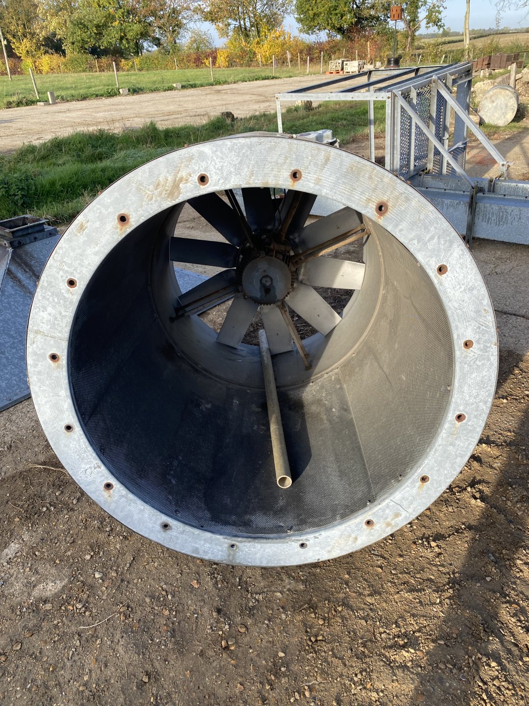 Large extraction Fan | The Farming Forum