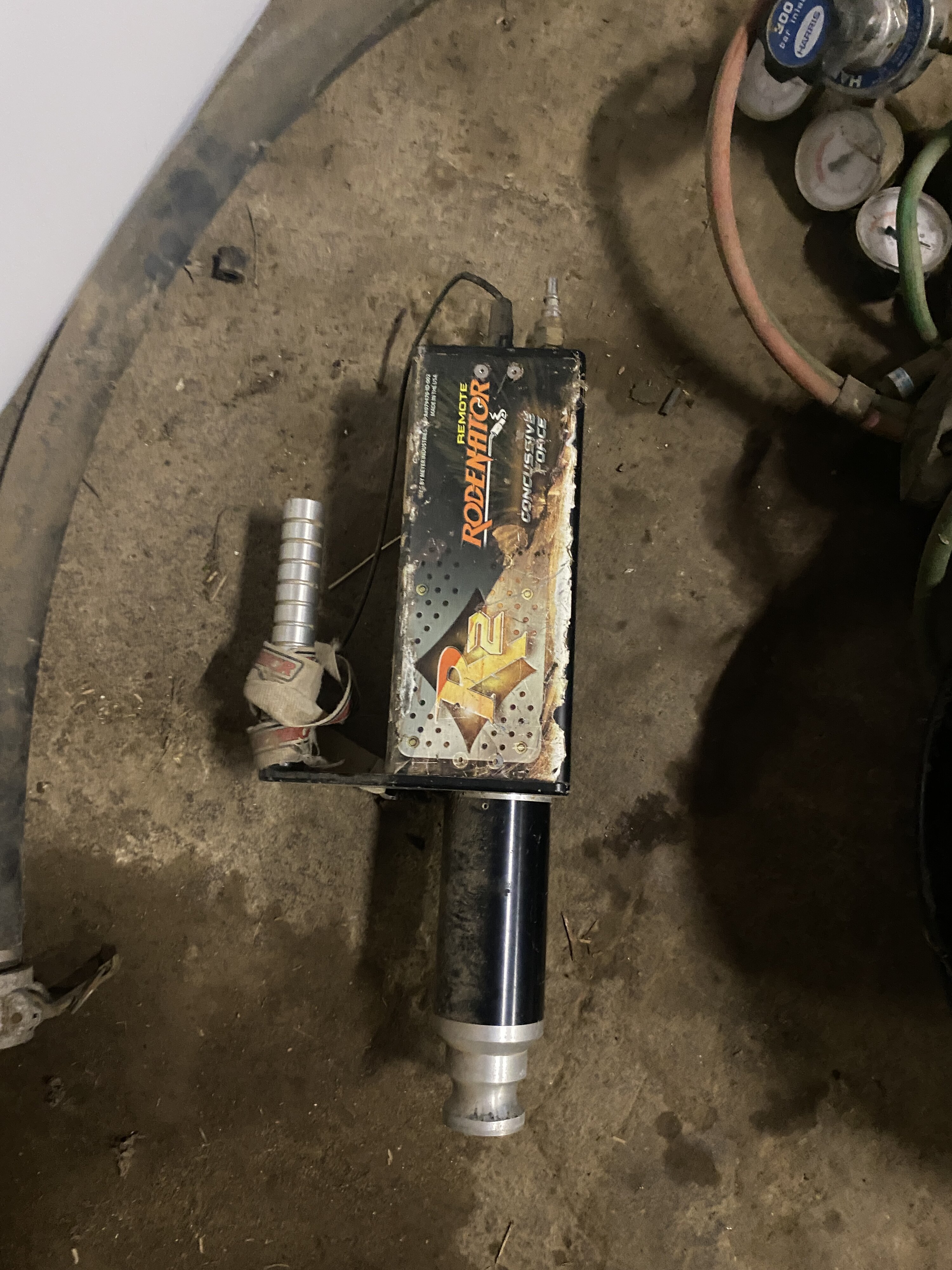 Retractable twin gas line for rodenator or gas torch | The Farming Forum