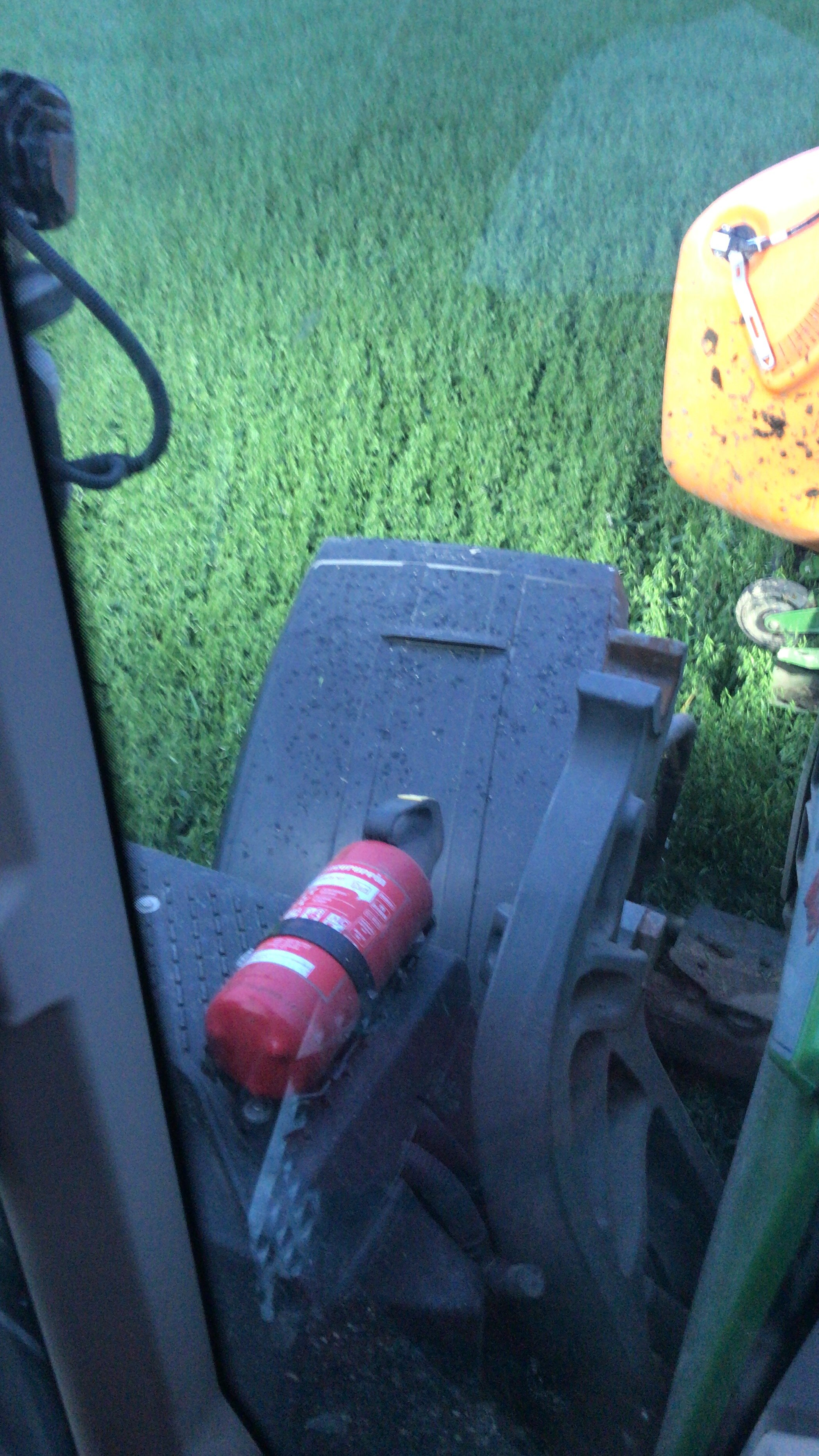 Fire extinguishers on tractors | Page 4 | The Farming Forum