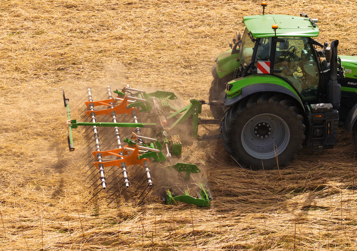 Amazone TopCut 5000-2 and 6000-2 mounted cutting roller combinations ...