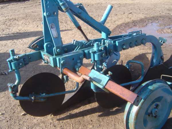 anyone know the lenth of beam on a 2 furrow fiskars | The Farming Forum