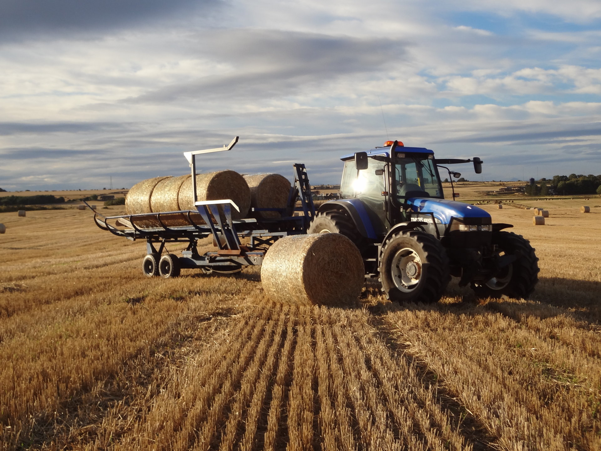 Self loading big bale trailer. | The Farming Forum