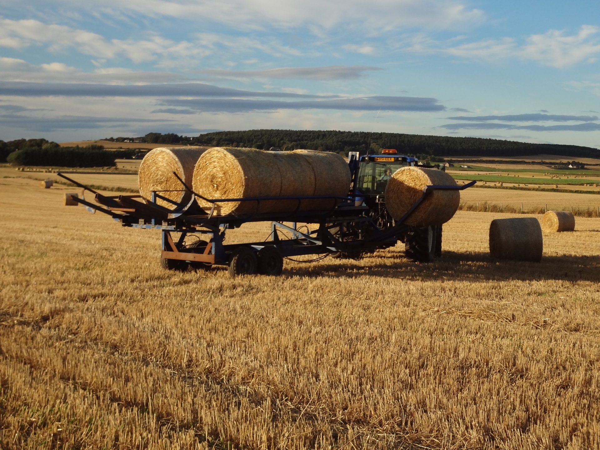 Self loading big bale trailer. | The Farming Forum