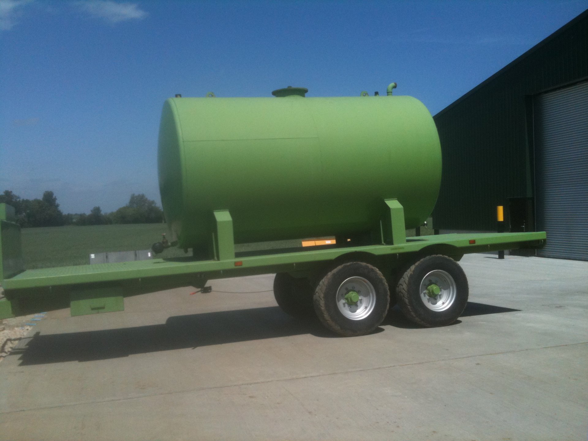 HM Flat trailer/bowser combination | The Farming Forum
