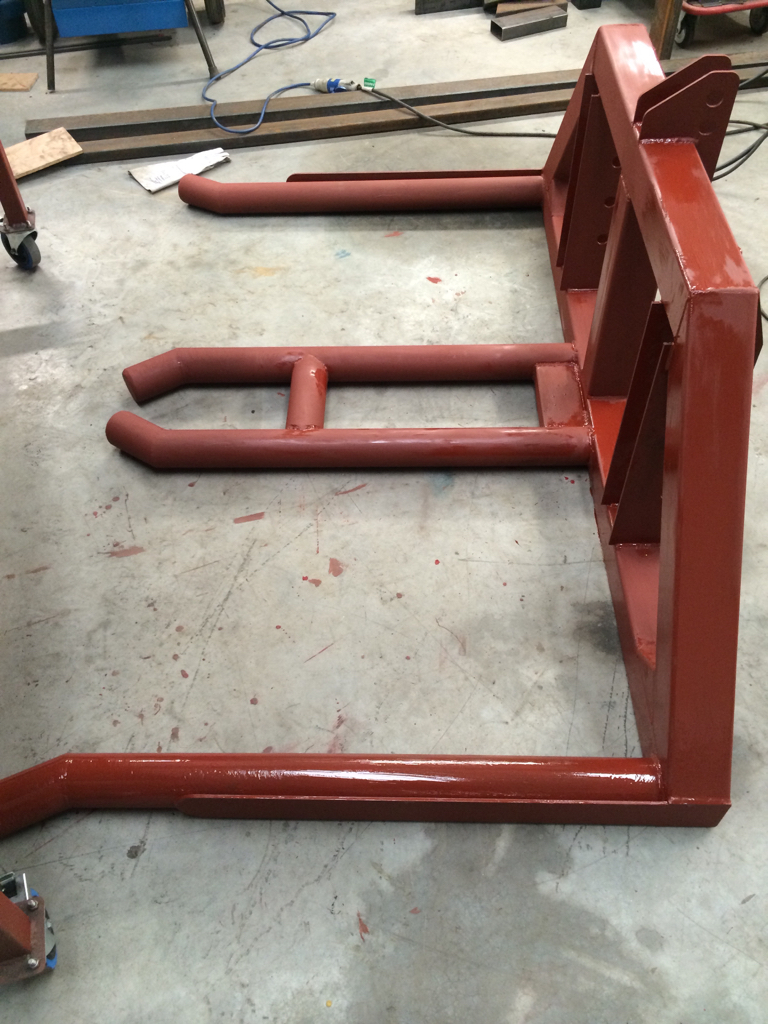 Rear mounted twin bale carrier | The Farming Forum