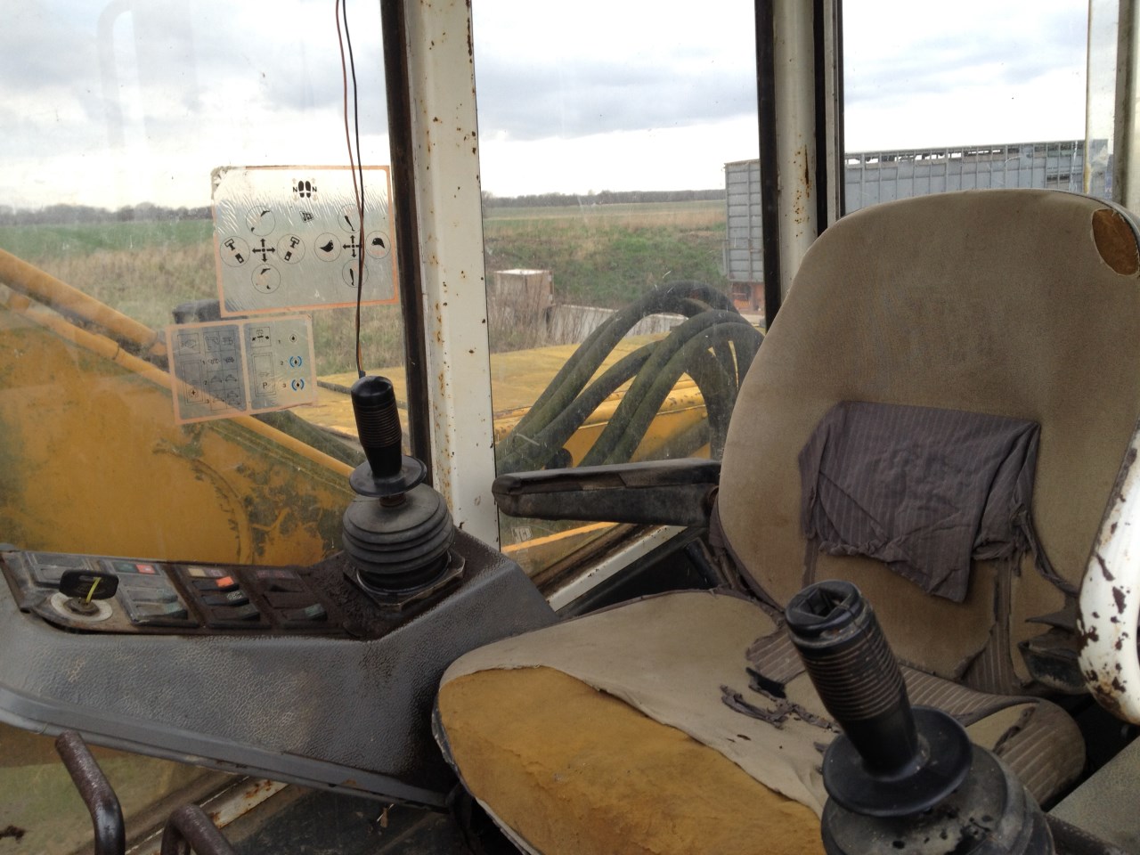 JCB 812 excavator | The Farming Forum