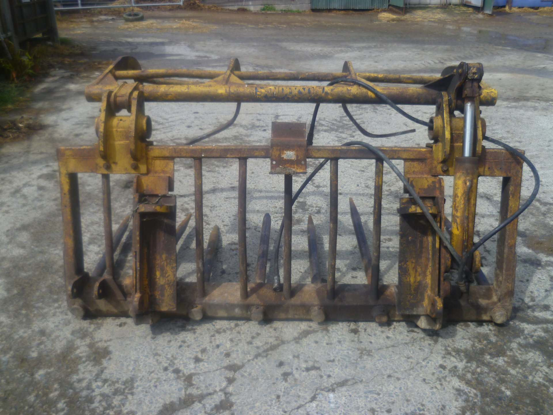 Dung Grab | The Farming Forum