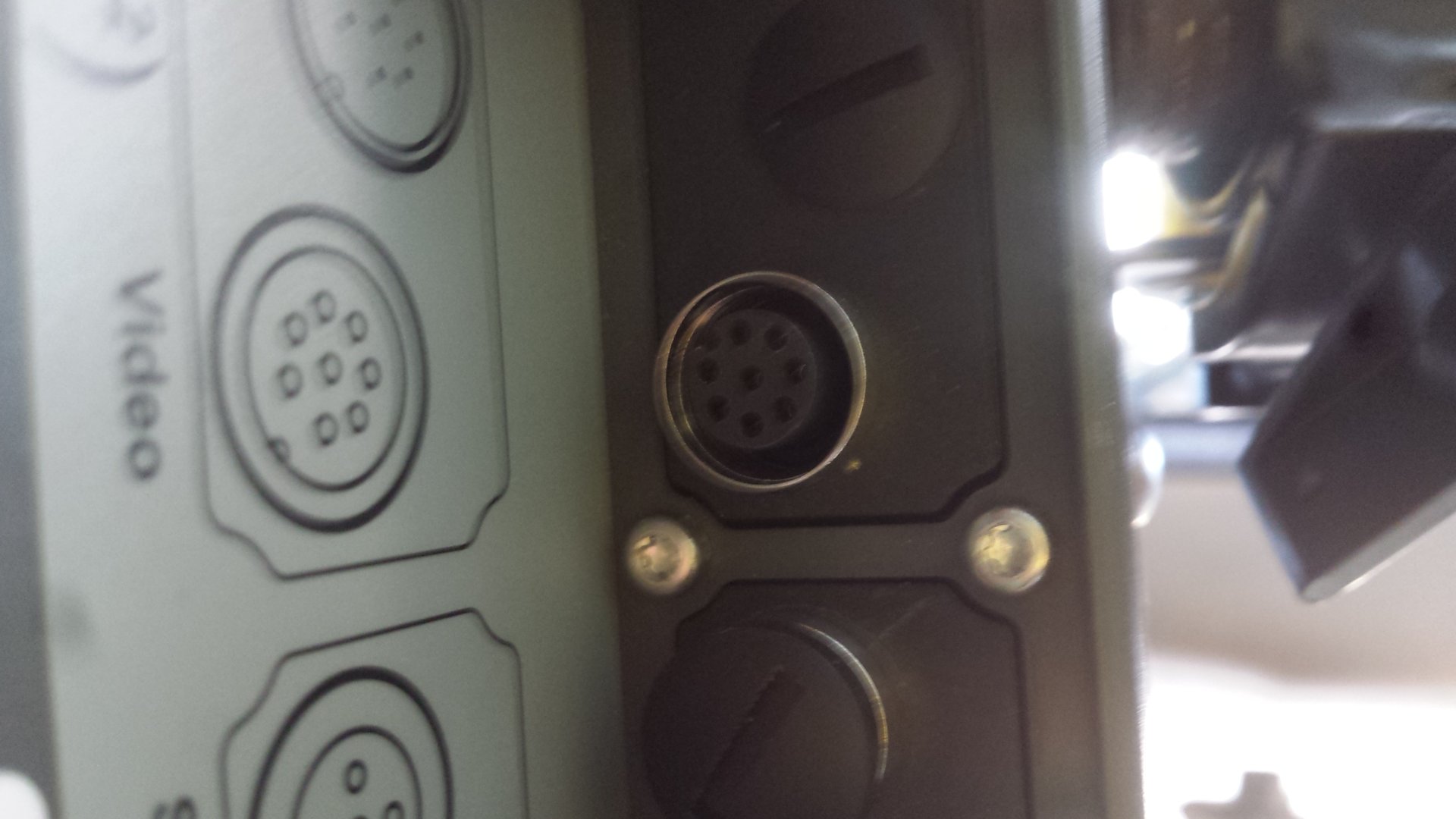 reversing camera cable??? plug??? | The Farming Forum