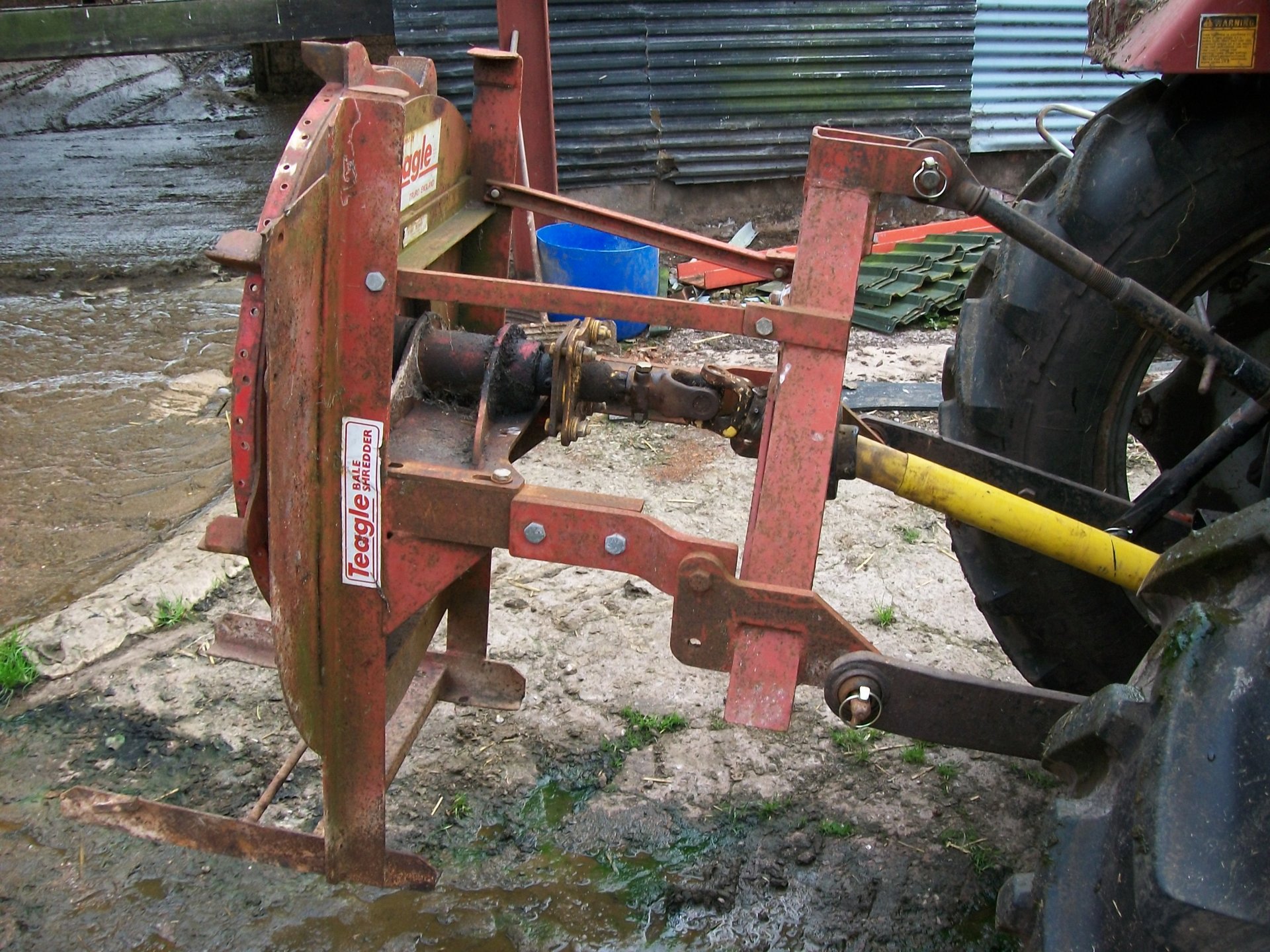 Round bale straw chopper spreader thingy | The Farming Forum