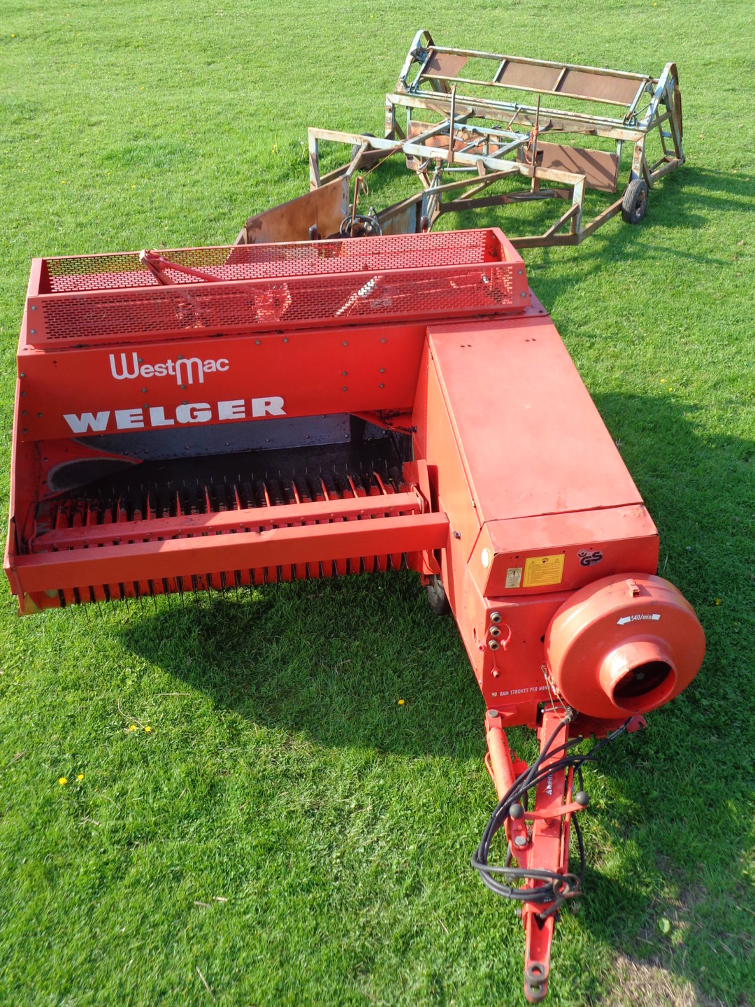 Welger AP 630 & Cooks Windrower sledge | The Farming Forum
