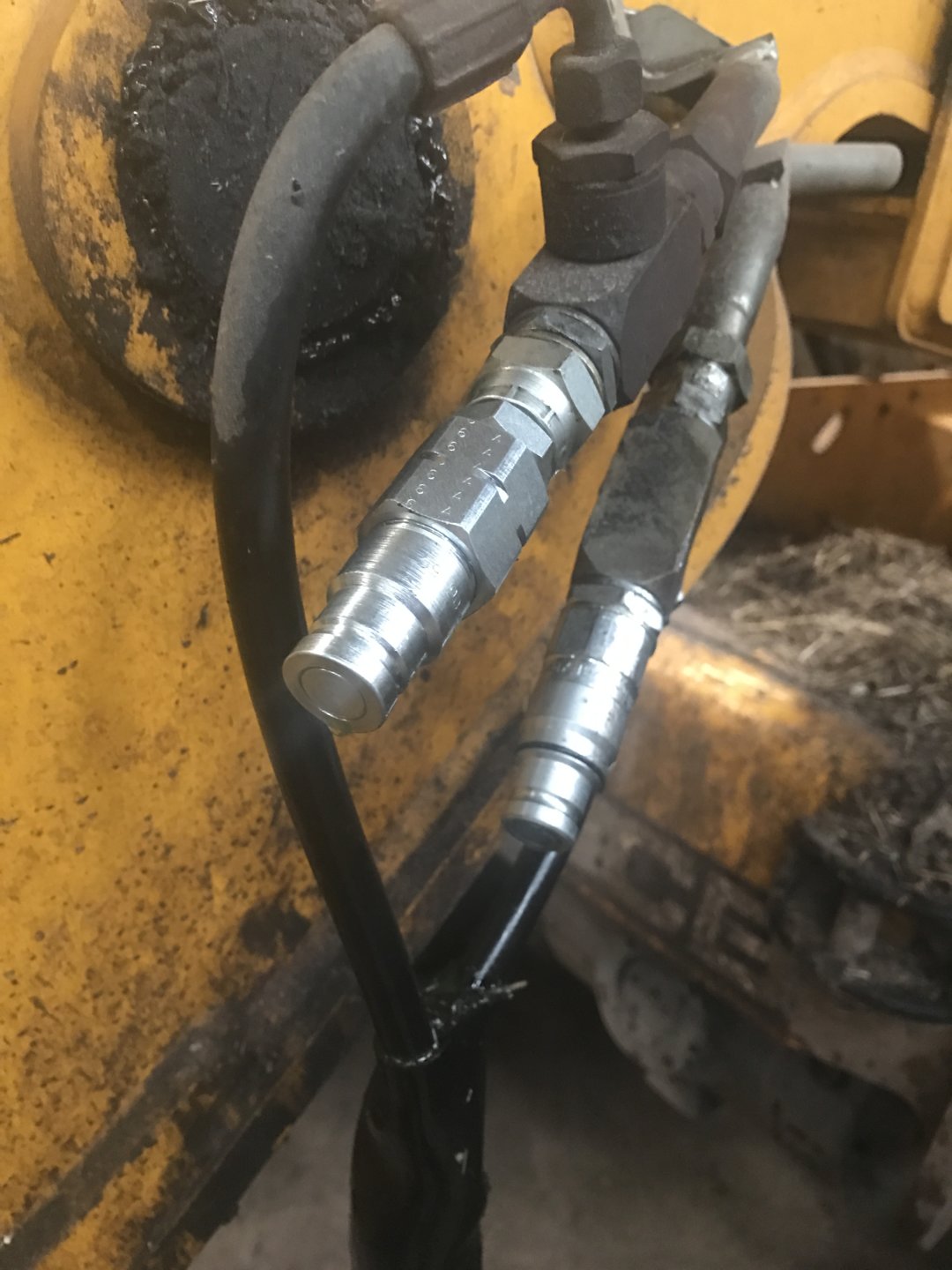 Loader attachment couplings | The Farming Forum