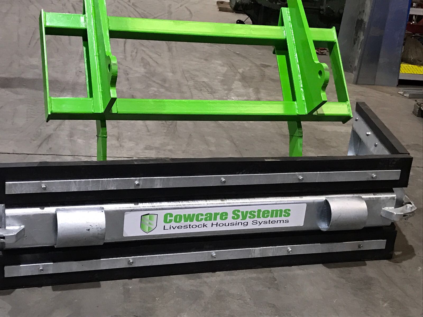 Yard scraper to fit Handler | The Farming Forum