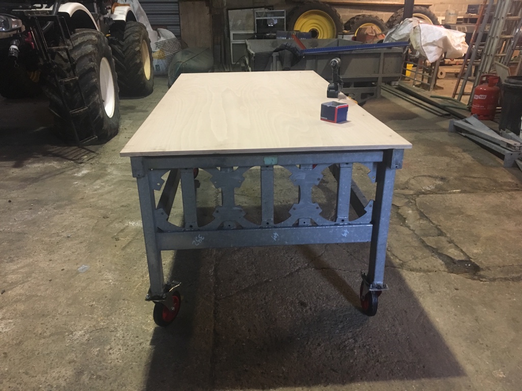 Mobile work bench | The Farming Forum