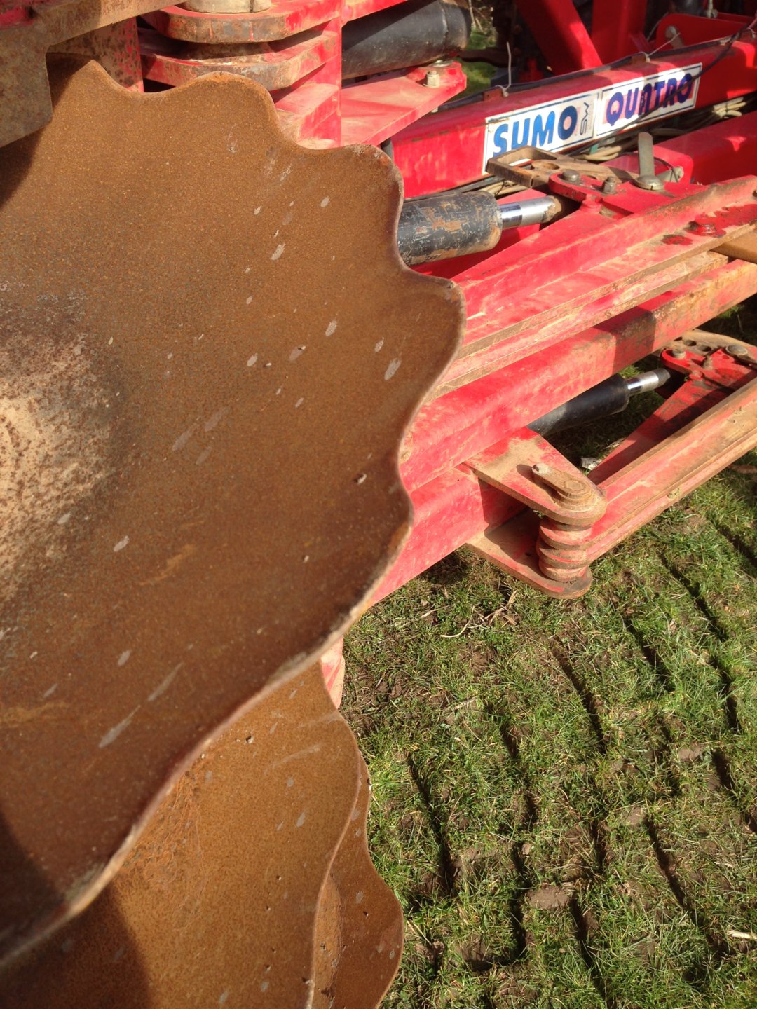 Sumo Quatro | The Farming Forum