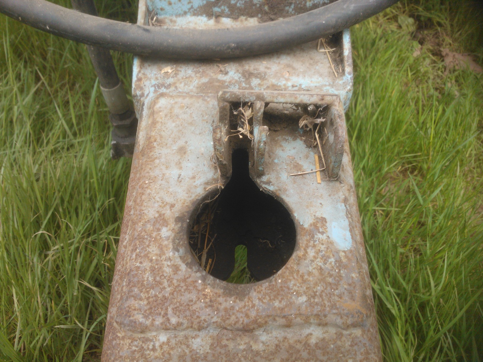 Weeks 3 ton tipping trailer | The Farming Forum