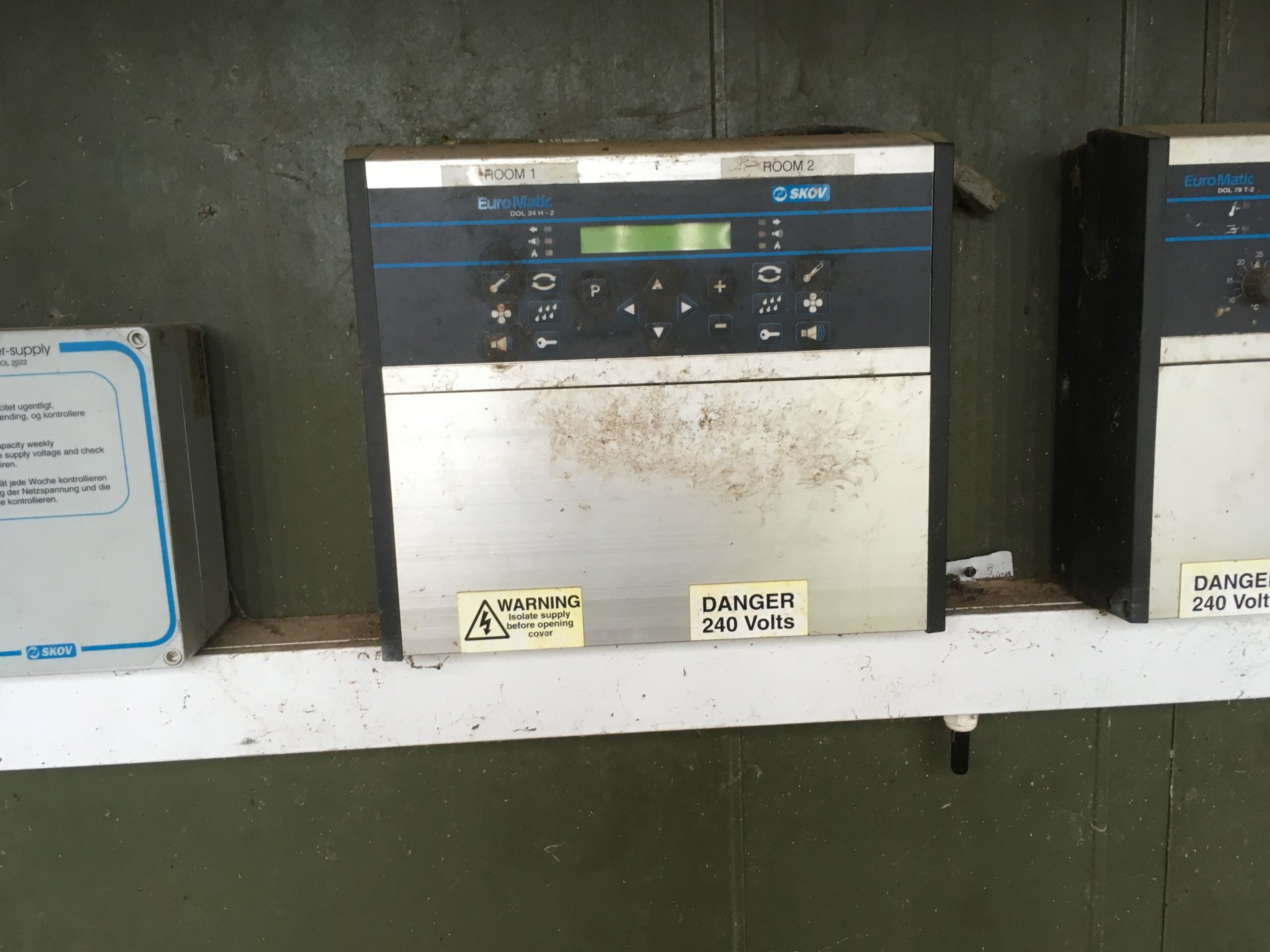 Skov dol34 ventilation and humidity control in pig sheds | The Farming ...