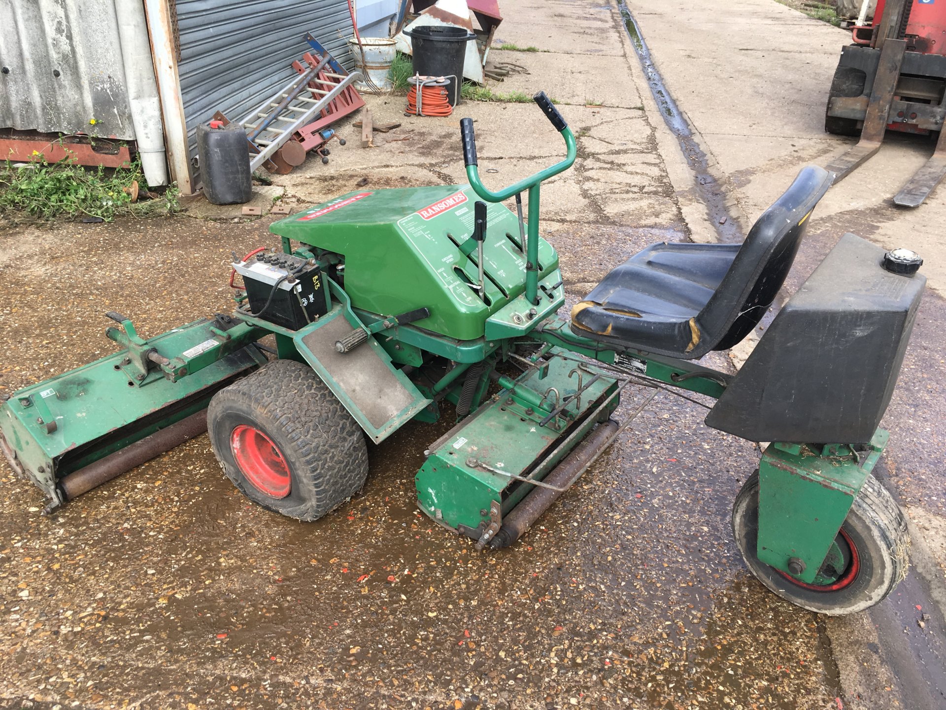 RANSOMES NT 18 TRIPLE MOWER | The Farming Forum