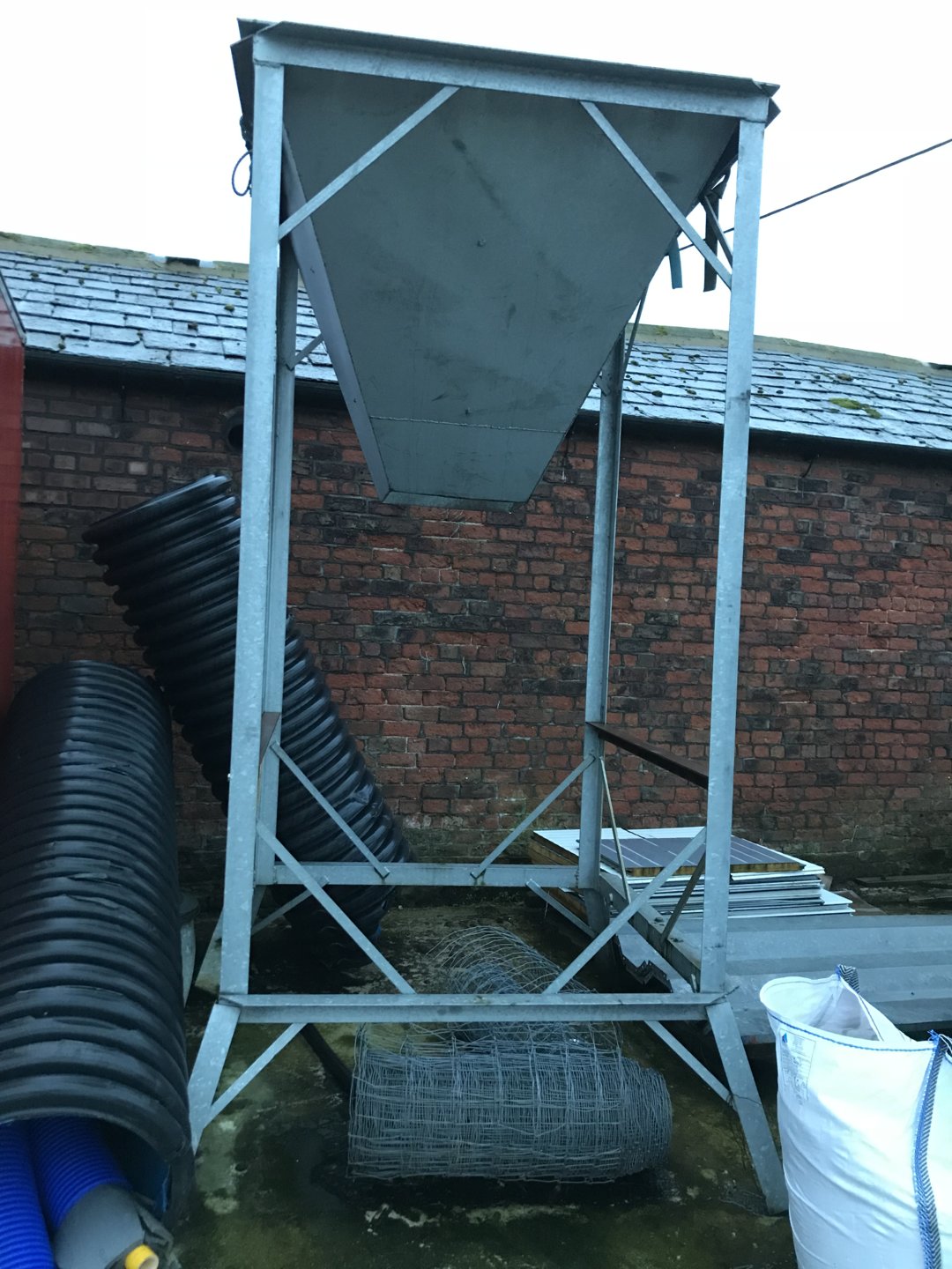 Bagging hopper | The Farming Forum