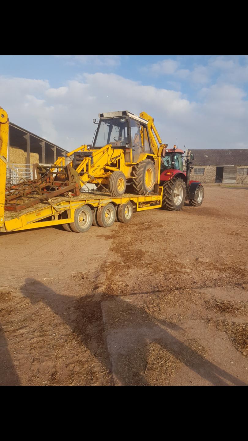 Quick hitch for JCB 3CX loader | The Farming Forum