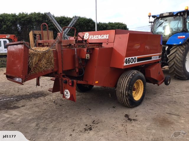 Hesston 4600 medium square baler | The Farming Forum
