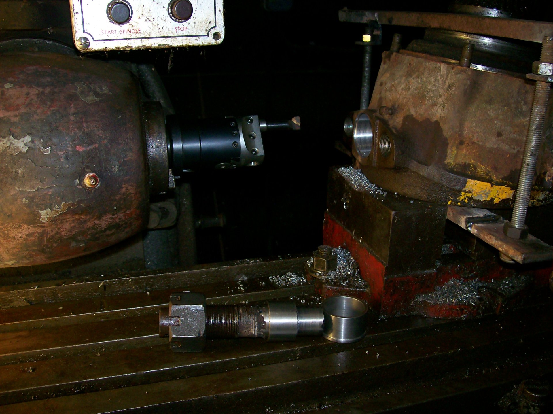 Antique loading shovel | The Farming Forum