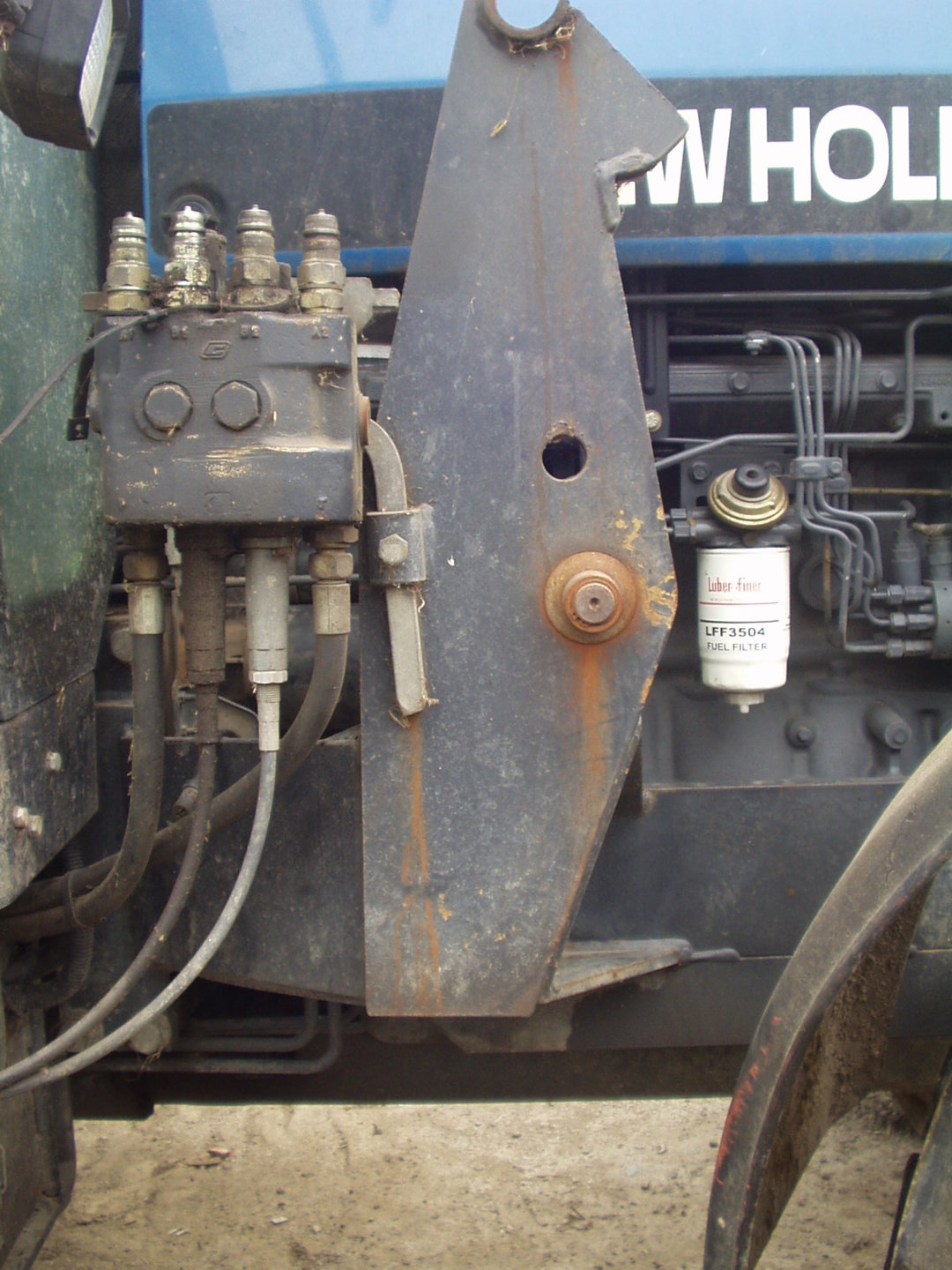 Howard Farmhand loader brackets to bolt to tractor. | The Farming Forum