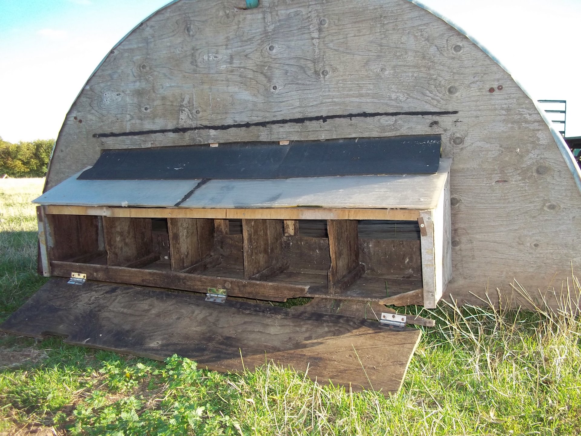 Hen/Duck house,Pig arc | The Farming Forum