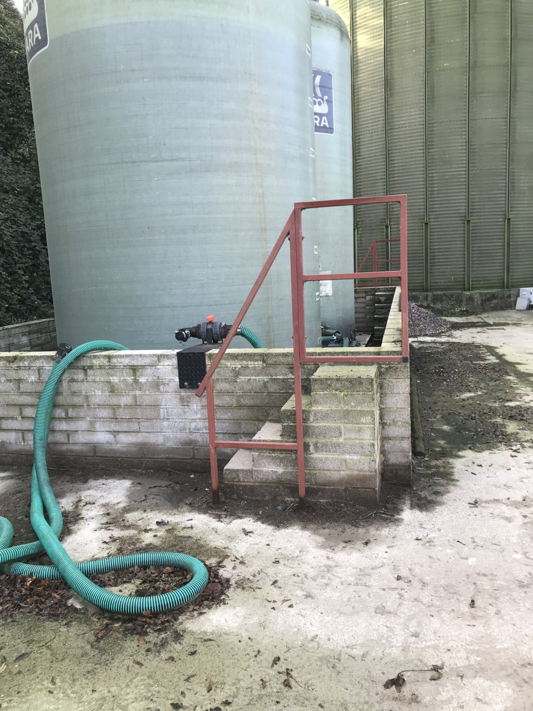 Liquid fert bund design | The Farming Forum