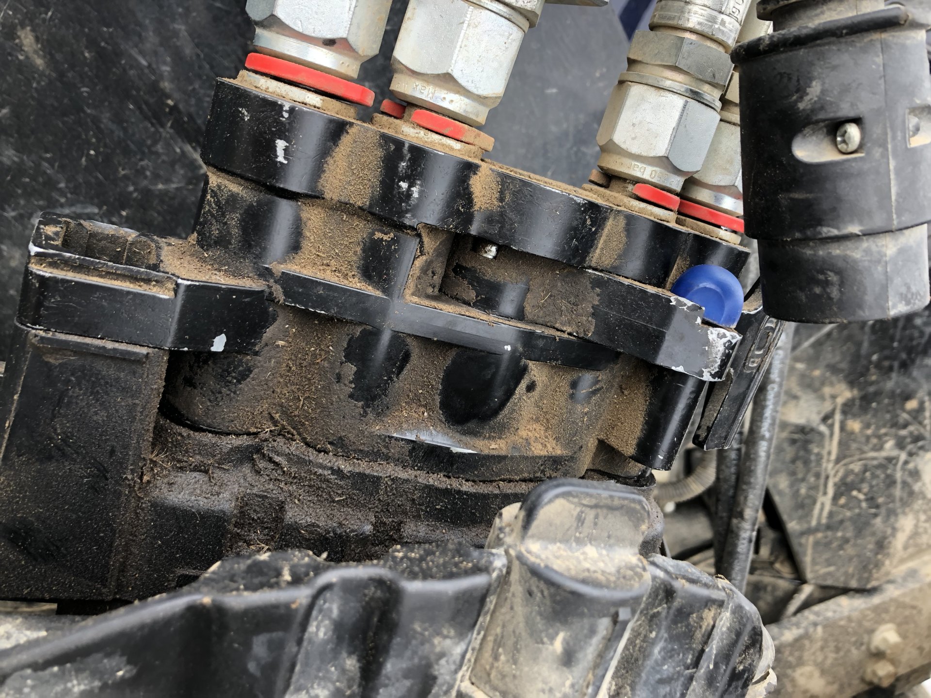 Bleeding air from loader circuit | Page 2 | The Farming Forum