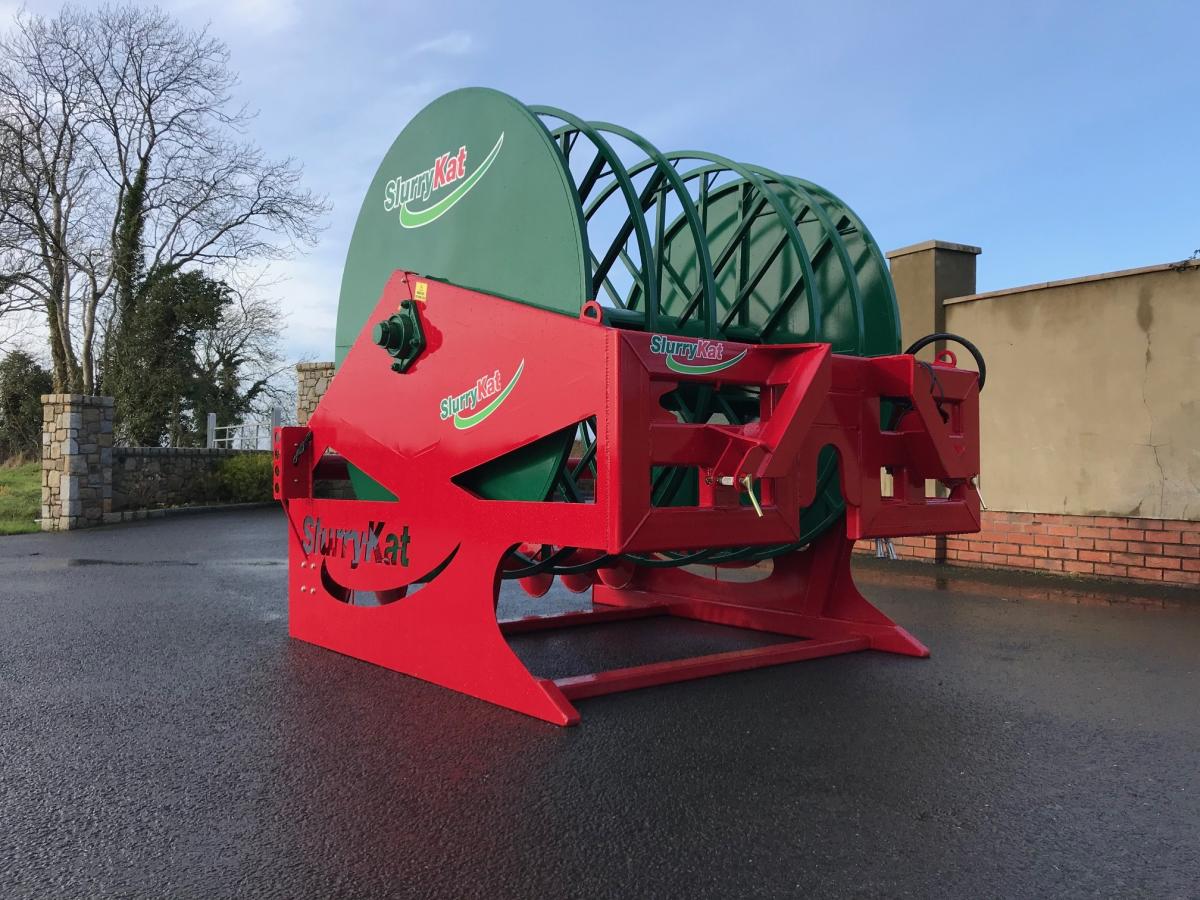 Trailing shoe with mounted reelers | The Farming Forum