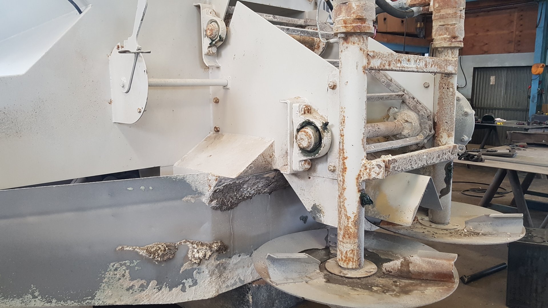 Home made lime spreader. | Page 11 | The Farming Forum