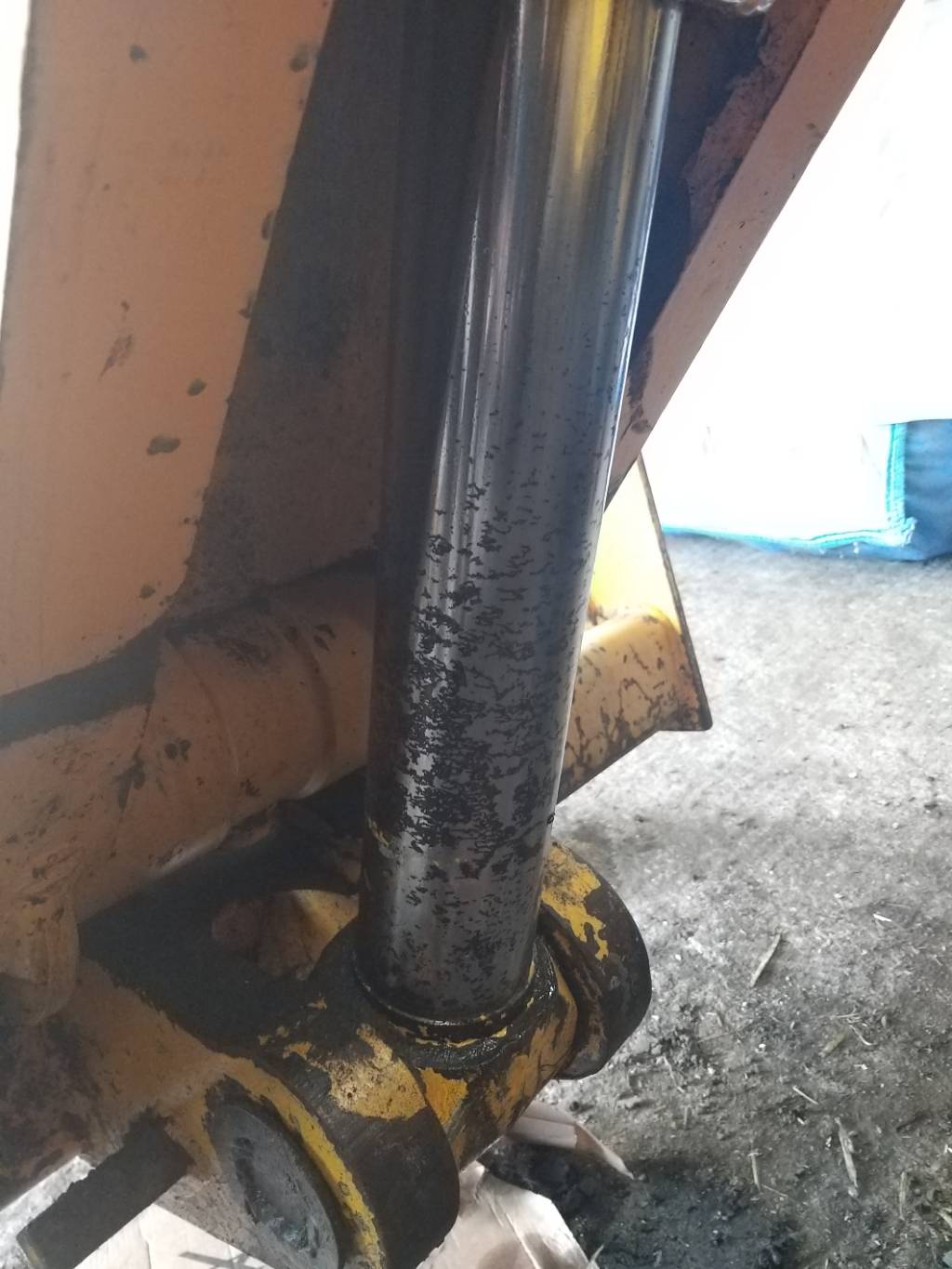 JCB Tilt ram | The Farming Forum