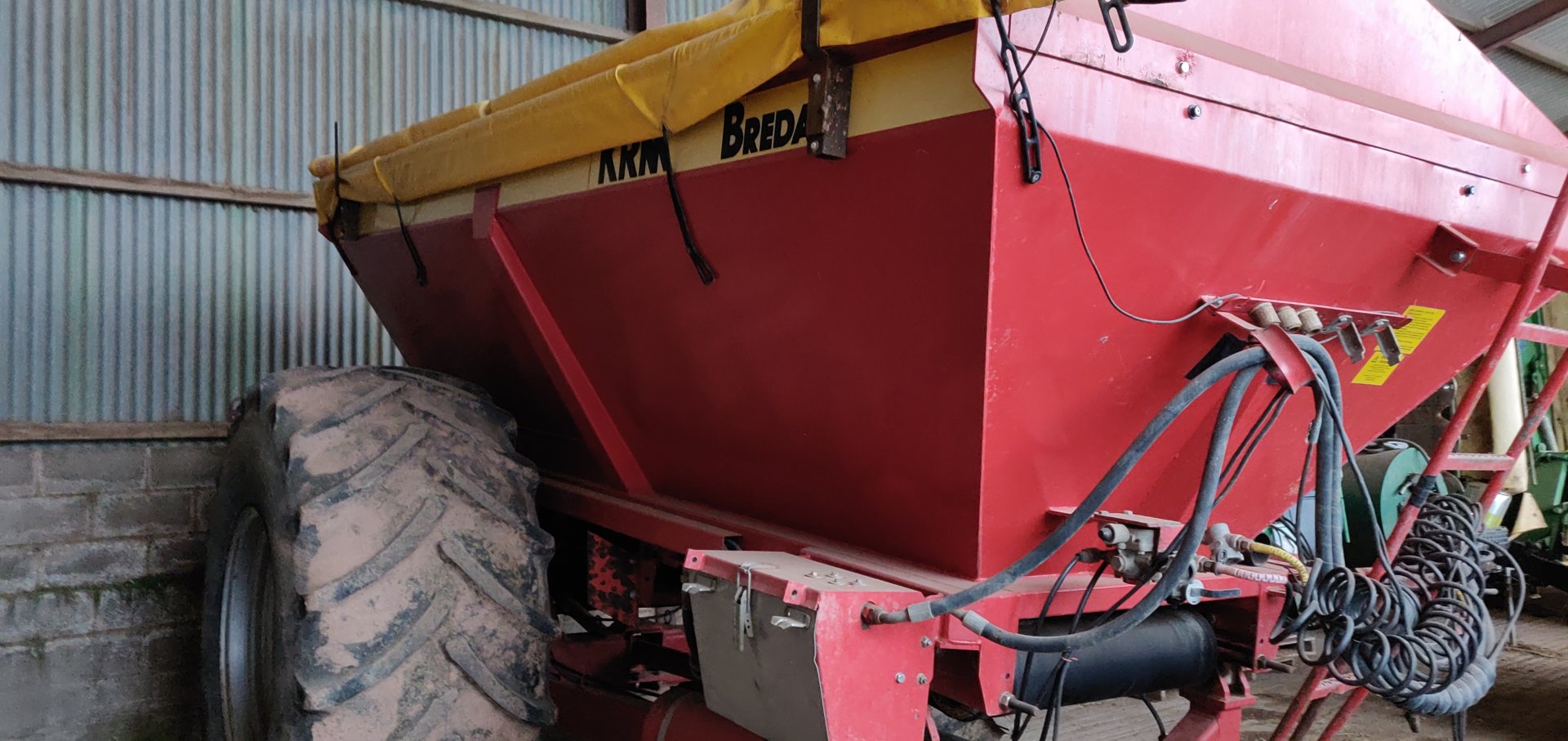 KRM K 85 Lime spreader. Vari rate ready. | The Farming Forum