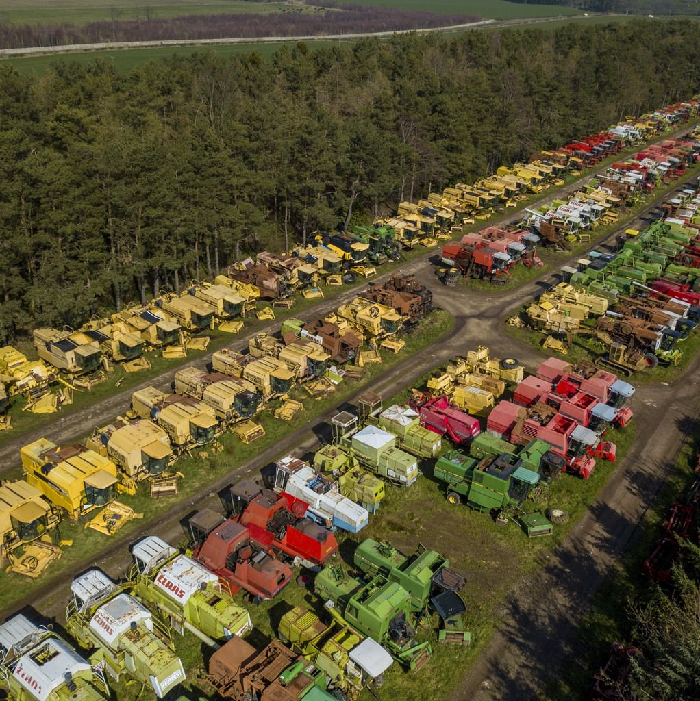 Combine Graveyard | The Farming Forum