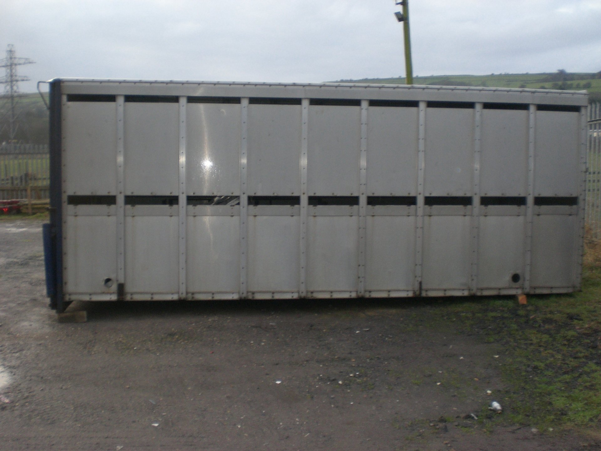 18ft 2-deck livestock container £2,500 + VAT | The Farming Forum