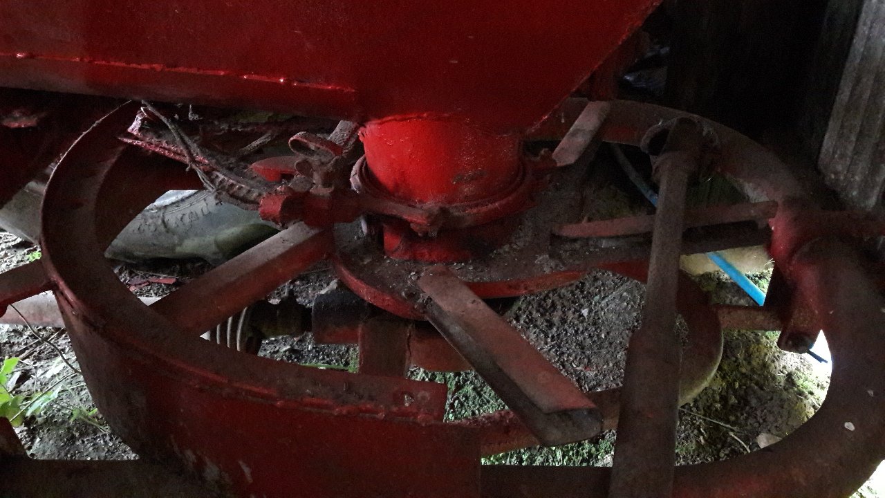 spreading lime - pluming over houses | Page 11 | The Farming Forum